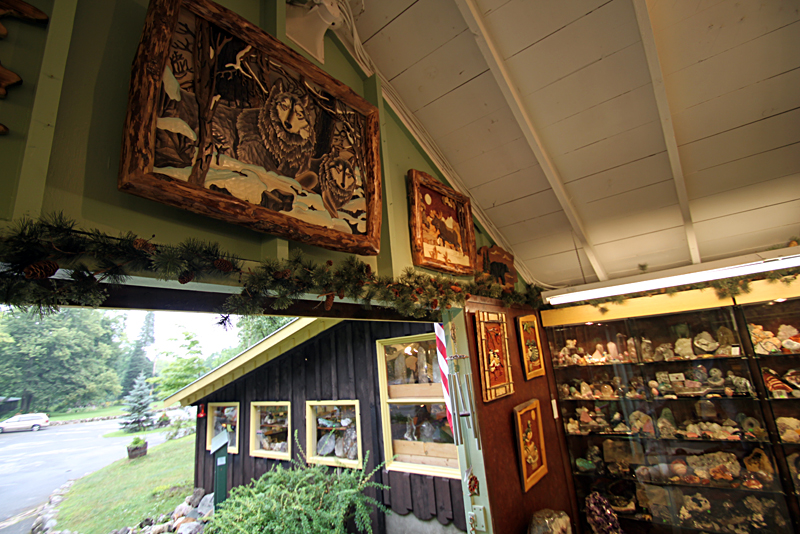 Gift Shop - Natural Stone Bridge & Caves
